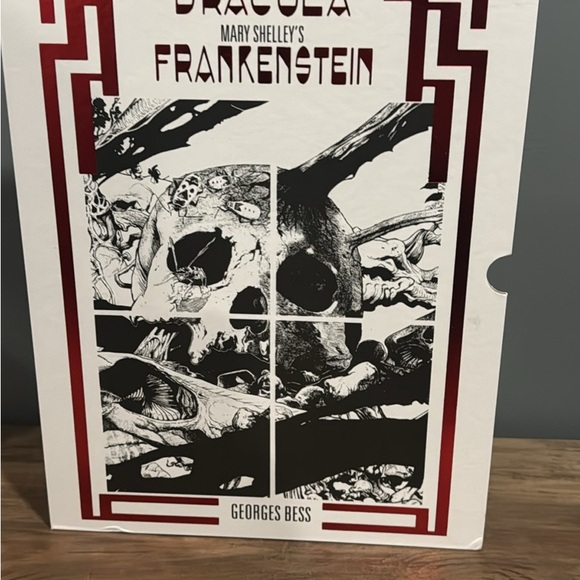 Other | Dracula And Frankenstein Graphic Novel Holder | Poshmark